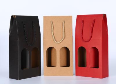 Cina Sacchi di carta ricoprenti UV della bottiglia di vino di 2 pieghe con l'imballaggio tagliato della borsa del tessuto del cordone della bottiglia di vino di Windows in vendita
