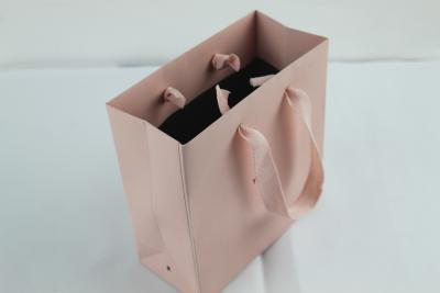 Cina Rosa fumosa 250gam ha ricoperto il sacchetto della spesa del cartone di maniglie in vendita