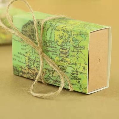 Cina contenitori di favore di Candy di nozze di CDR EPS del contenitore di regalo della mappa di mondo di rettangolo di 7.8x5x2.8cm in vendita