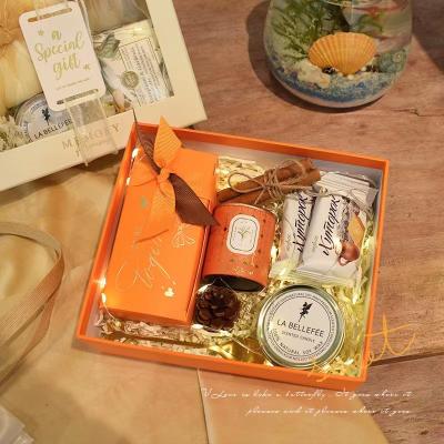 Cina contenitori di regalo rivestiti arancio della festa di 20cm*7cm*17cm con Windows trasparente in vendita
