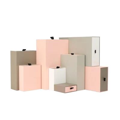 Cina Velluto dentro il contenitore di regalo di carta su ordinazione dei contenitori di gioielli di 85x85x35mm che imballa Matt Lamination in vendita