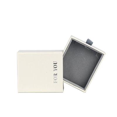 Cina Contenitori di gioielli riciclati di carta magnetici del cartone dei contenitori di regalo dei gioielli del ODM dell'OEM in vendita