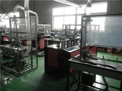 Cina La tazza di carta automatica che fa la macchina per la bevanda calda e fredda foggia a coppa la tazza di carta che forma la macchina con aria calda in vendita