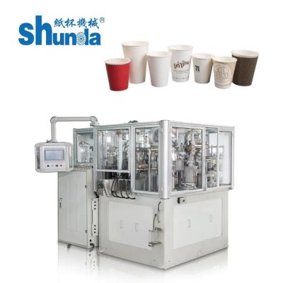冷たく/熱い飲むコップのための横の使い捨て可能な自動紙コップの機械類