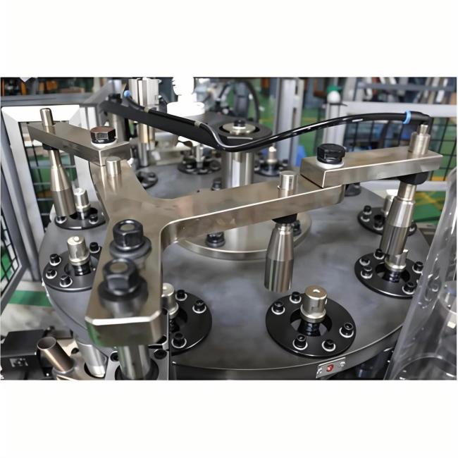 Shunda SMD-90 Paper Tea Cup Making Machine in operation