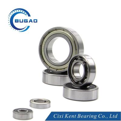 China High Speed Low Noise Ball Bearing 6305 made of Bearing Steel for Radial Load Direction à venda