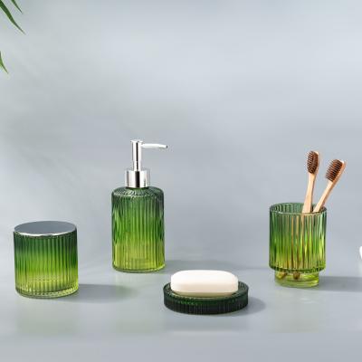 Cina Conchiglie colorate Stile Dispensatore di spazzola di sapone di vetro Dispensatore di spazzolino per denti Portatore di accessori per il bagno Set in vendita