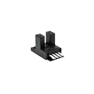 Cina EE-SX676-WR 1M Grooved Type Photoelectric Sensor with Long Detection Range in vendita