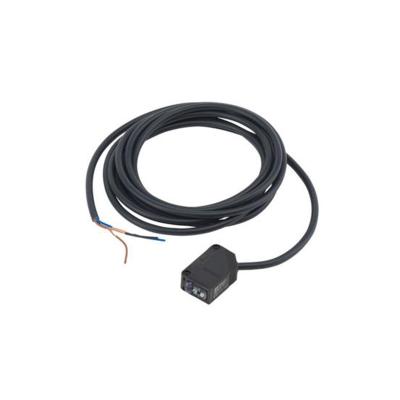 中国 Highly Accurate E3Z-T81A 2M BY OMC Photoelectric Sensor for Industrial Applications 販売のため