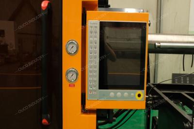 Cina Sistema di plastica idraulico orizzontale della macchina dello stampaggio ad iniezione del doppio motore di servire in vendita