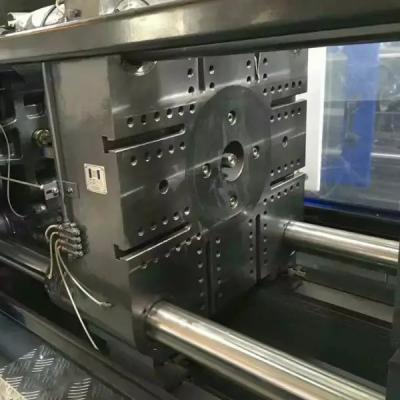 中国 700Ton DIYの自動射出成形機械精密なプラスチック放出 販売のため