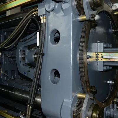 中国 700Ton DIYの自動射出成形機械精密なプラスチック放出 販売のため