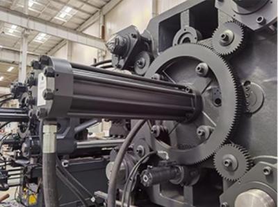 Cina servo macchina a iniezione ad alta velocità 450 Ton High Forming Precision di 600T GF in vendita