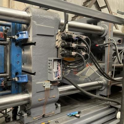 Cina Secchio automatico di fusione veloce di velocità 450 Ton Injection Moulding Machine Plastic in vendita
