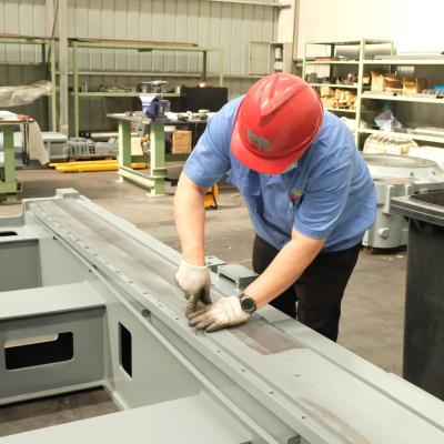 Cina 68T Blue Servo Motor Injection Molding Machine Produzione per coppe di plastica Alta precisione Alta produzione in vendita