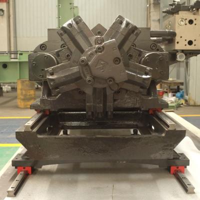 Cina Yellow Hydraulic Servo Plastic Garbage Container 550t Injection Molding Machine Making in vendita