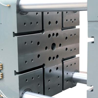 Cina 400T Horizontal Injection Molding High Precision Production Of Washbasins in vendita