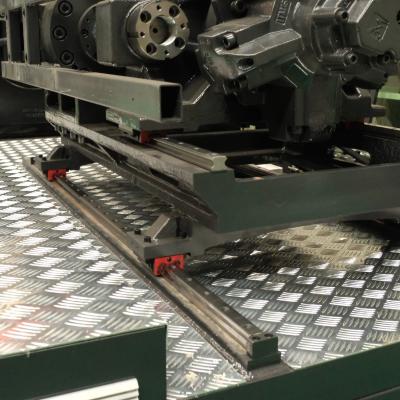 Cina 480T macchina di stampaggio ad iniezione per la produzione idraulica precisa ed efficiente di prodotti in plastica in vendita