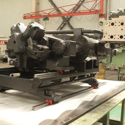 Cina OUCO 800T Servo Injection Molding Machine per la fabbricazione di bidoni della spazzatura in vendita