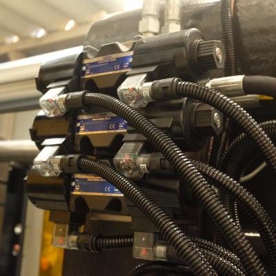 Cina 650T Macchine per lo stampaggio a iniezione a risparmio energetico in vendita