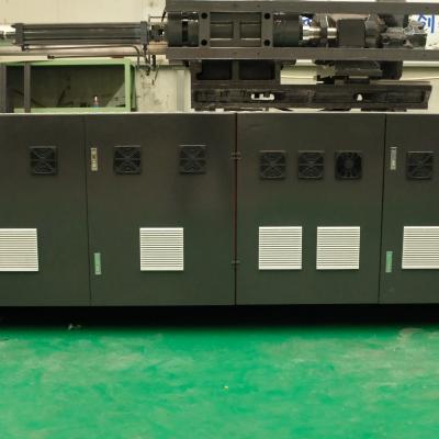 Cina OUCO 800T Certificazione CE Macchina per lo stampaggio a iniezione per lattine da spazzatura in vendita