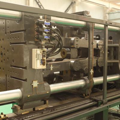 Cina 380T Macchina per lo stampaggio a iniezione di scatole di stoccaggio di produzione ad alta precisione in vendita