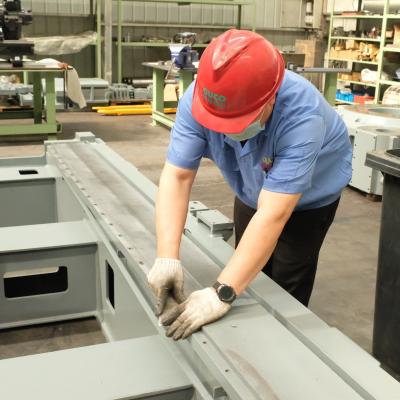 Cina 380T Macchina per lo stampaggio a iniezione di scatole di stoccaggio di produzione ad alta precisione in vendita