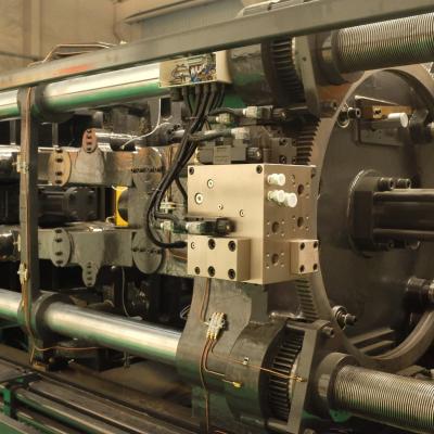 Cina La macchina da stampaggio ad iniezione ad alta efficienza 480T produce vasi di plastica durevoli in vendita