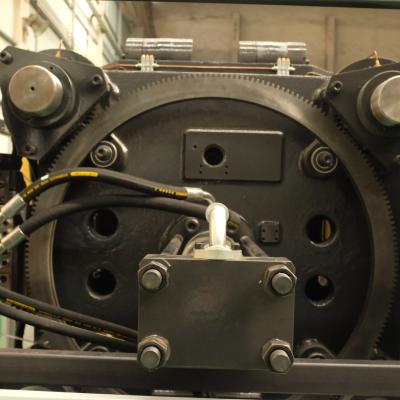 Cina OUCO 420T Fast Speed Plastic Crate Making Injection Molding Machine per il paniere da shopping in vendita