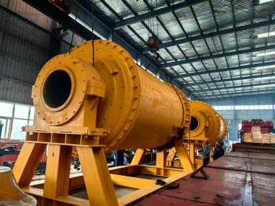 Cina 3.2 X 13m 3.8 X 13m Cementeria a sfere 380kw 475kw Cementeria di finitura in vendita