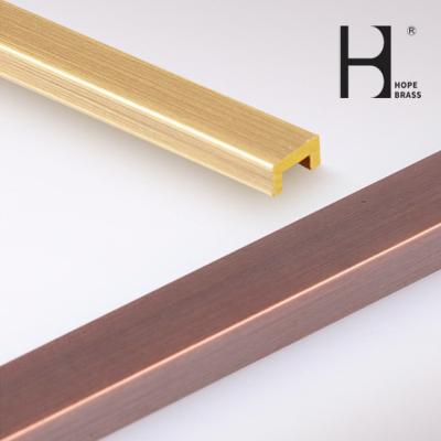 Cina Profilo d'ottone inossidabile brillante di L2800mm U per la decorazione in vendita