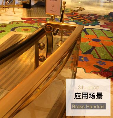 Cina Inferriata d'ottone decorativa di lunghezza di ISO9001 4ft per la scala dell'hotel in vendita