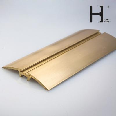 中国 Anti-Corrosion H58 C38000 C38500のドアの銅合金のプロフィールの窓およびドアODMののための真鍮の放出のプロフィール工場 販売のため