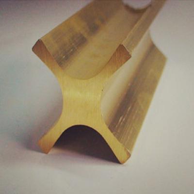 Cina Articoli sanitari d'ottone di anti lunghezza di dissolvenza 6m per la decorazione della mobilia in vendita