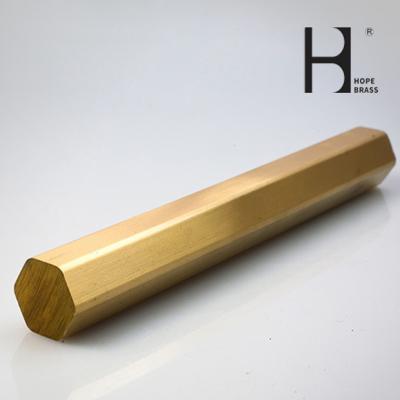 Cina Certificazione d'ottone di rame dello SGS delle azione del tondino di Fade Resistant 62% in vendita
