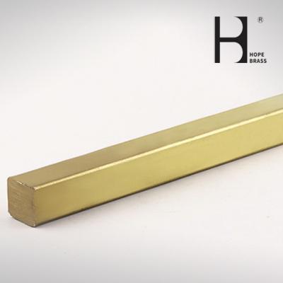 Cina Barre d'ottone resistenti alla corrosione della sfortuna C38500 con superficie d'anodizzazione in vendita