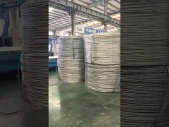 1/0 AWG POLY / ALUMINIUM QUADRUPLEX CABLE 19 STRANDS L'ICEA S-76-474 est un câble à quatre fils qui peut être utilisé pour la fabrication d'un câble à quatre fils.