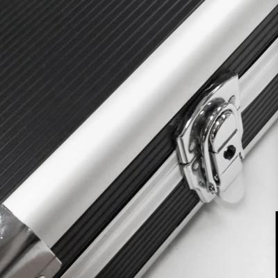 Cina Schiuma chiudibile a chiave e spessa di pistola della valigia impermeabile lunga di alluminio dura della cassa in vendita