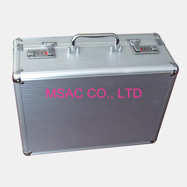 Quality Lockable Vanity Case Sliver Aluminum Edges , Aluminum Makeup Case Black Lining Inside for sale