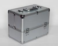 China Custom Large Aluminium Vanity Case , Lockable Aluminum Makeup Case for sale