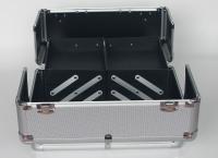 China Custom Large Aluminium Vanity Case , Lockable Aluminum Makeup Case for sale