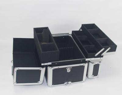 Cina Casi di rotolamento di alluminio di trucco, casi di alluminio di Makup del carrello con il vassoio in vendita