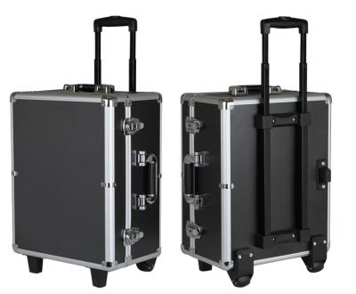 中国 ディバイダーの挿入物が付いている黒いアルミニウム トロリー器械の携帯用ケース 販売のため