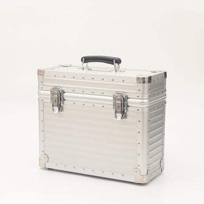 China Caja de aluminio de Case Silver Flight del piloto con la guarnición modificada para requisitos particulares en venta