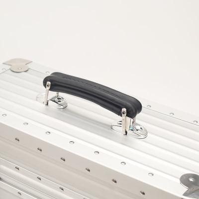 China Caja de aluminio de Case Silver Flight del piloto con la guarnición modificada para requisitos particulares en venta