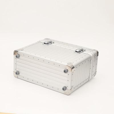 China Caja de aluminio de Case Silver Flight del piloto con la guarnición modificada para requisitos particulares en venta