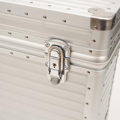 China Caja de aluminio de Case Silver Flight del piloto con la guarnición modificada para requisitos particulares en venta
