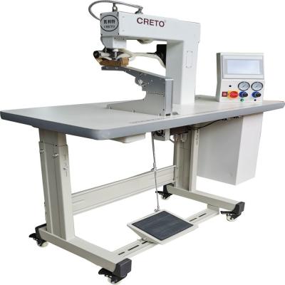 China Rushed PLC Manual Sewing Machine Seamless Machinery Bonding Technology for sale
