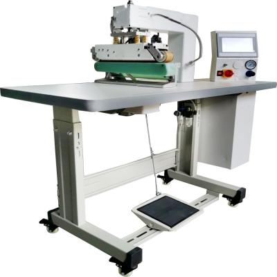 China New Automatic Pleating Machine for Fabric Seamless Bra Textile Machinery with PLC Core Components and 1 Year Warranty for sale