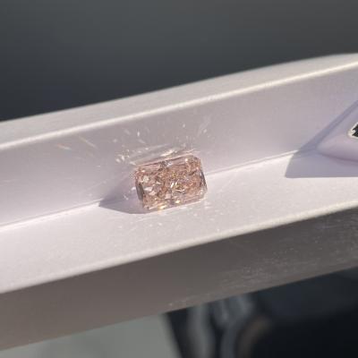 China CVD sintético de laboratório Crescido Cereza Rosa Diamantes 2.3ct-2.99ct Radiante Cut à venda